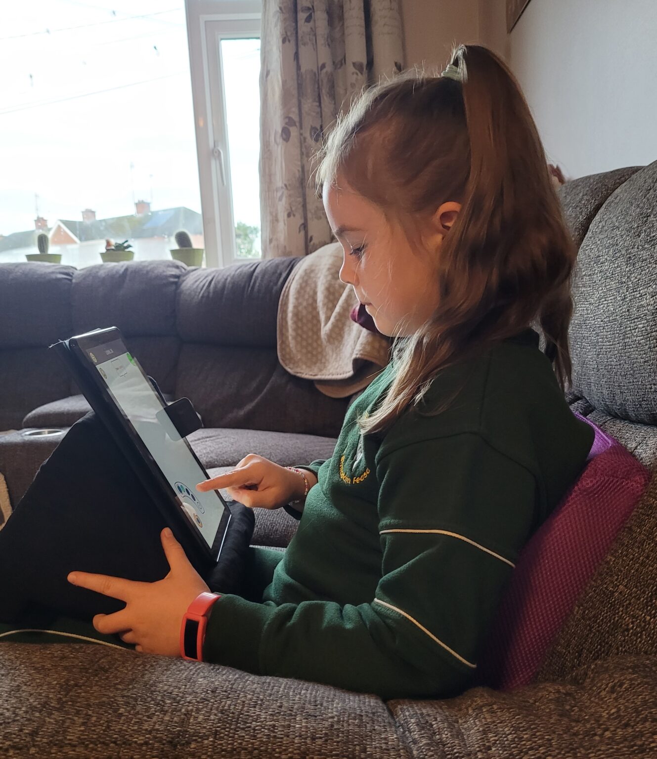 What is “Tech Neck” and How to Prevent It - Boyne Ergonomics